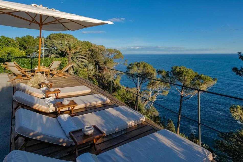 Barbara in Liguria - villas in Italy