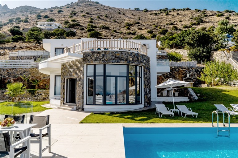Joy Of The Sea (Ref : Joy Of The Sea) in Elounda With Swimming Pool ...