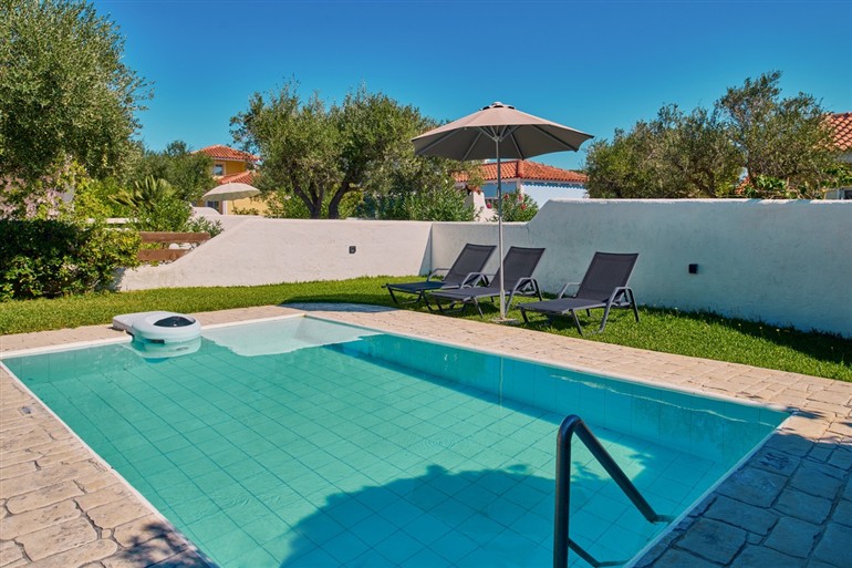 Periyali Nefeli (Ref : Periyali Nefeli) in Vasilikos With Swimming Pool ...