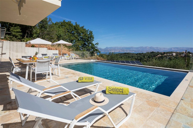 Villa Anastasia (Ref : Villa Anastasia) in Agios Stefanos With Swimming ...