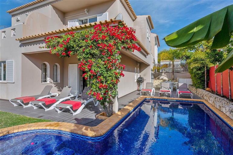 Villa Marina (Ref : Villa Marina) in Vilamoura With Swimming Pool ...