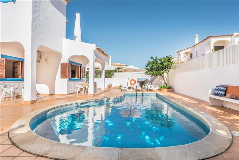 Villa Vivenda Gale Mar (Ref : 14809) in Algarve With Swimming Pool ...