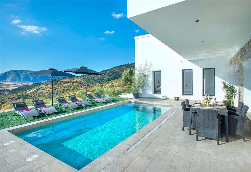 Casa Lola in El Gastor, Andalucia - villas in Spain