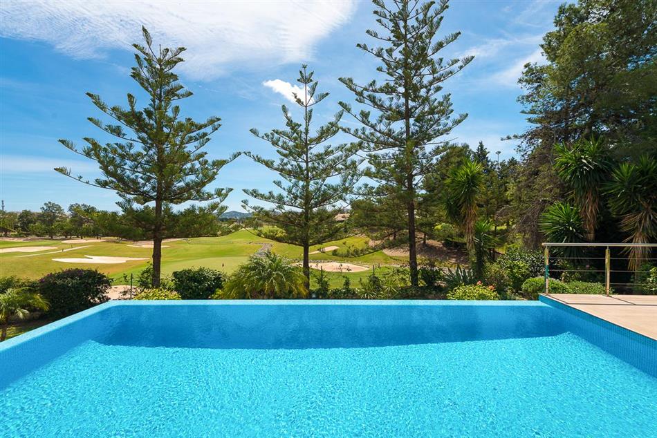 Villa Cutar in Costa del Sol - villas in Spain