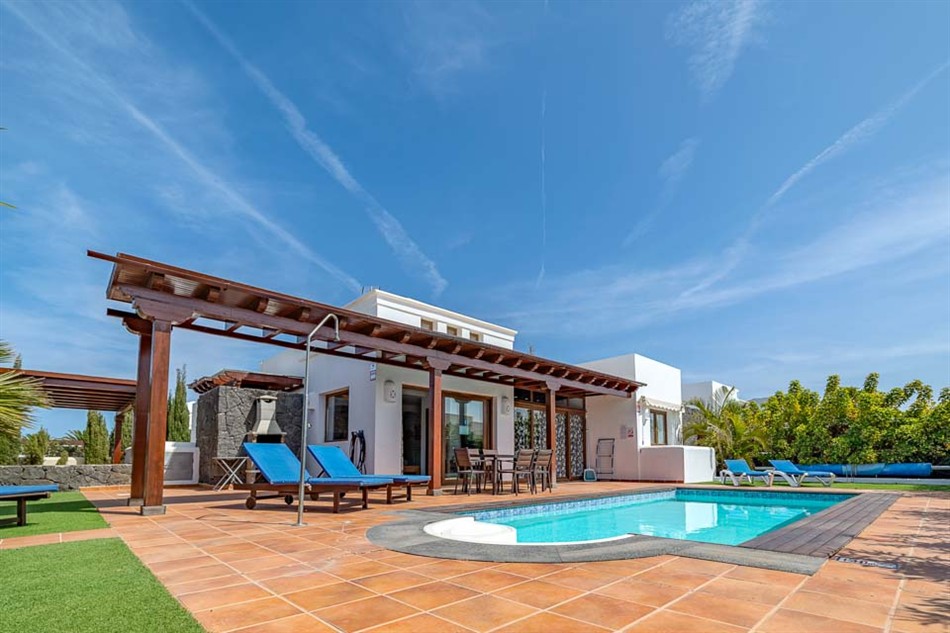 Villa Alegria Blanca in Playa Blanca - villas in Lanzarote