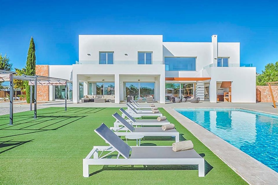 Villa Ashley in Ibiza Town - villas in Ibiza