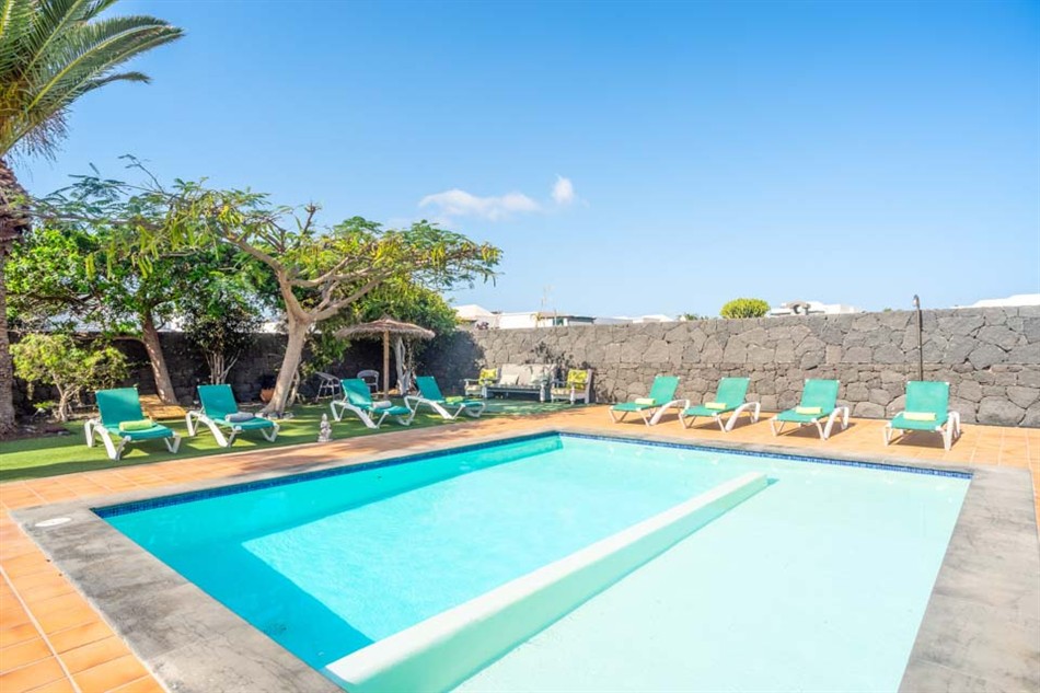 Villa Buena Vida in Playa Blanca - villas in Lanzarote