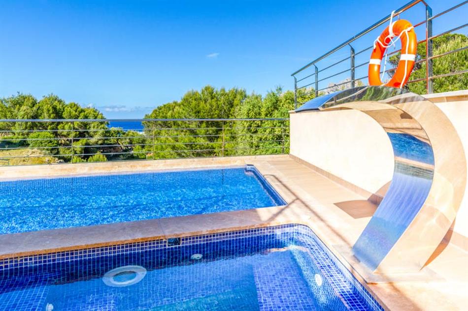 Villa Cavall in Cala San Vicente with hot tub - villas in Majorca