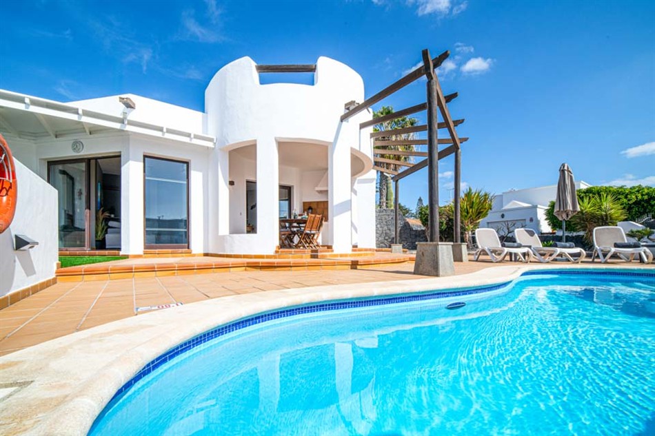 Villa Elisia in Playa Blanca - villas in Lanzarote