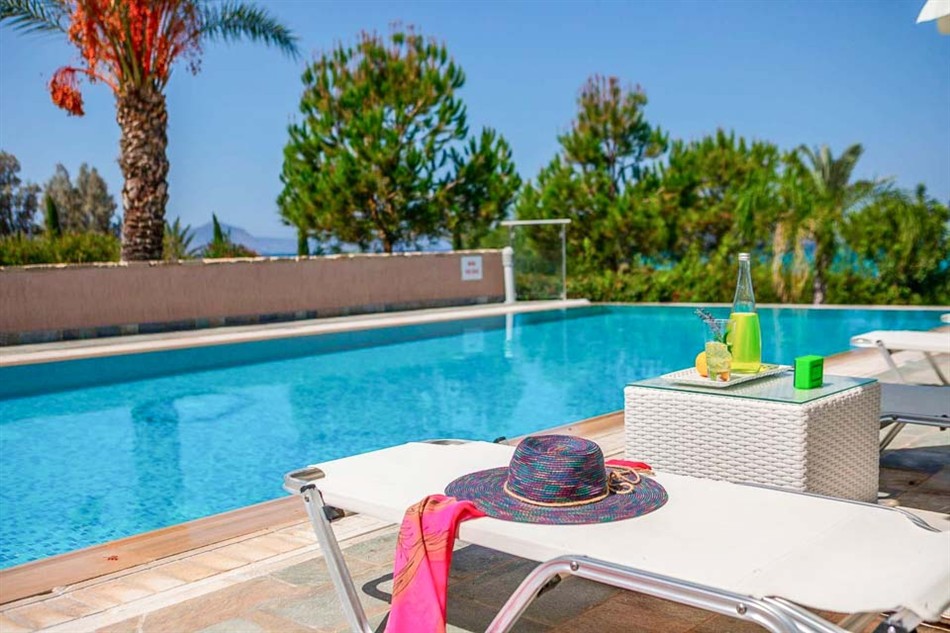 Villa Galene in Polis with hot tub - villas in Paphos Region