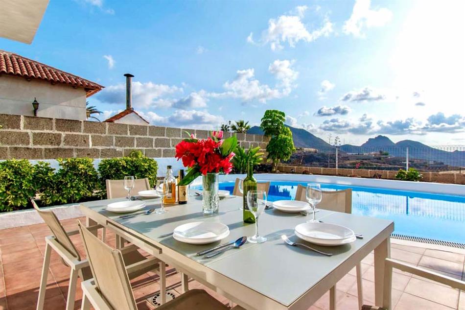 Villa Pandora in Chayofa - villas in Tenerife