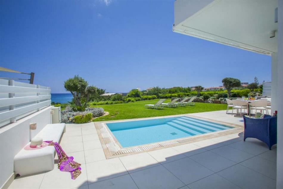 Villa Sirina in Cyprus - villas in Europe
