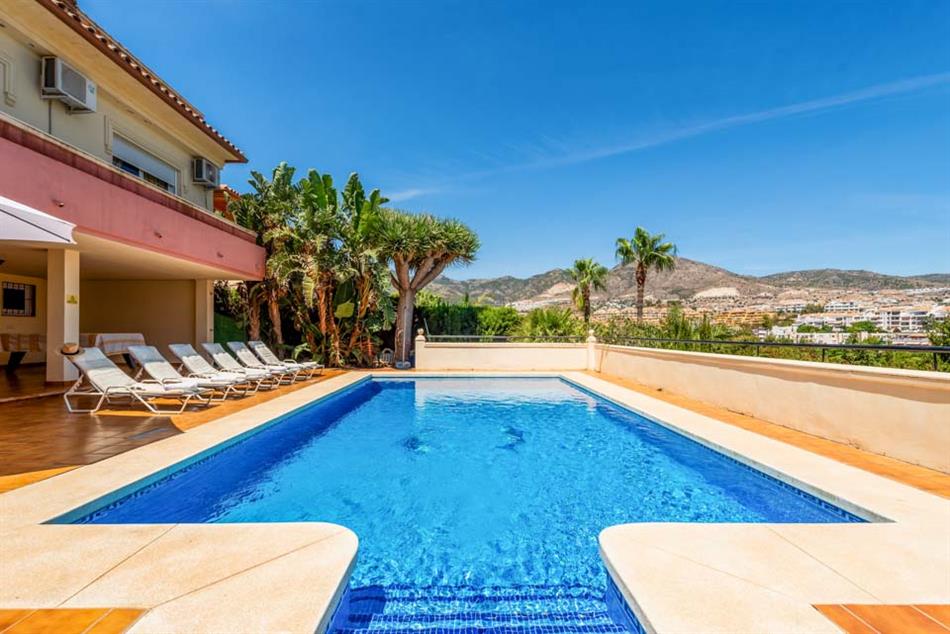Villa Torrequebrada in Benalmadena - villas in Costa del Sol