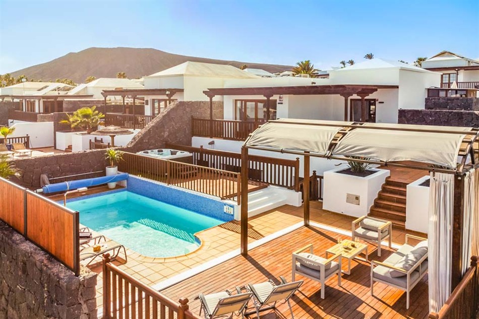 Vista Lobos 61 in Playa Blanca with hot tub - villas in Lanzarote